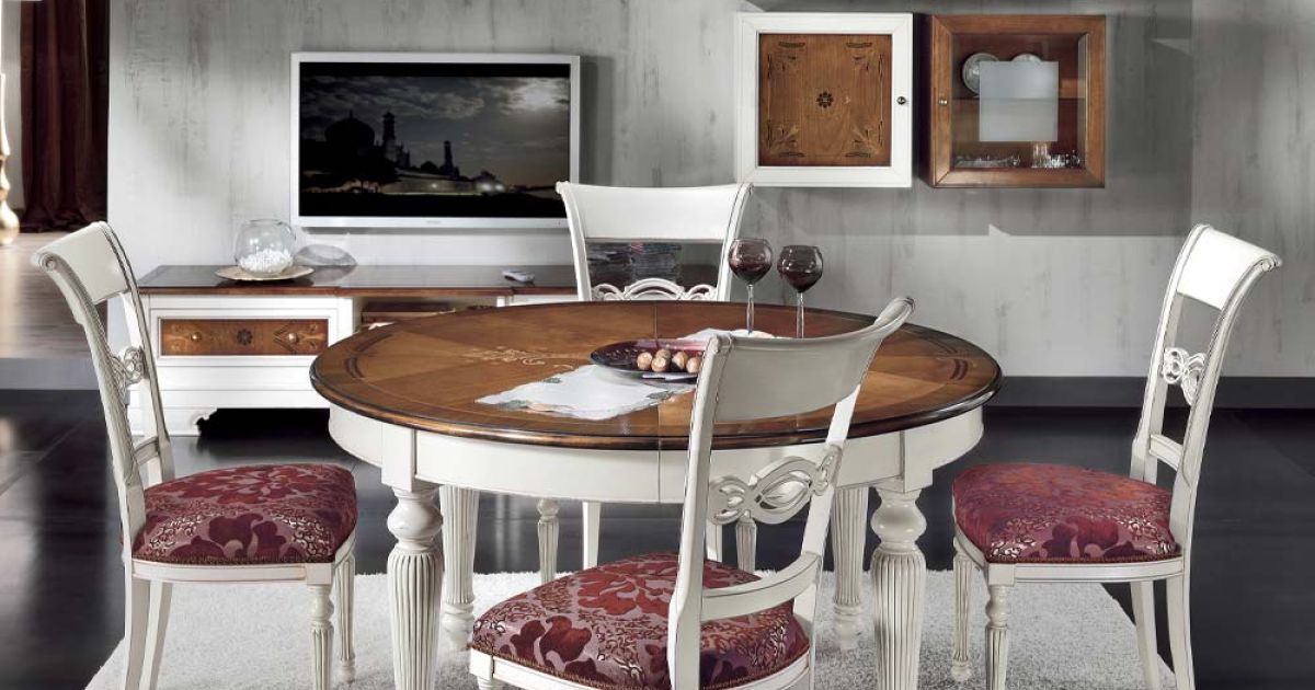 Uitschuifbare ronde tafel met inleg en 4 stoelen